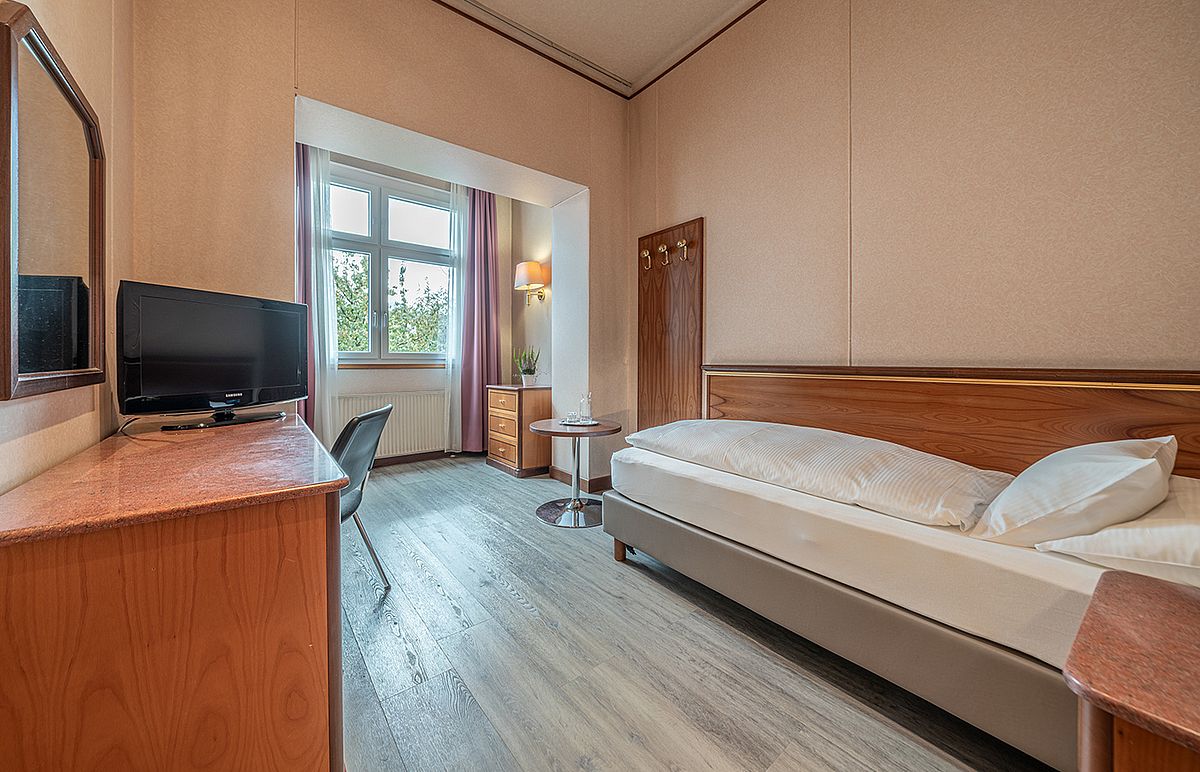 Einzelzimmer Mini | Hotel Neue Post Innsbruck – Kompakt, komfortabel ...